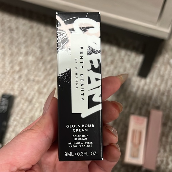 Fenty Beauty | Makeup | Fenty Gloss Cream Color Drip Lip Cream | Poshmark